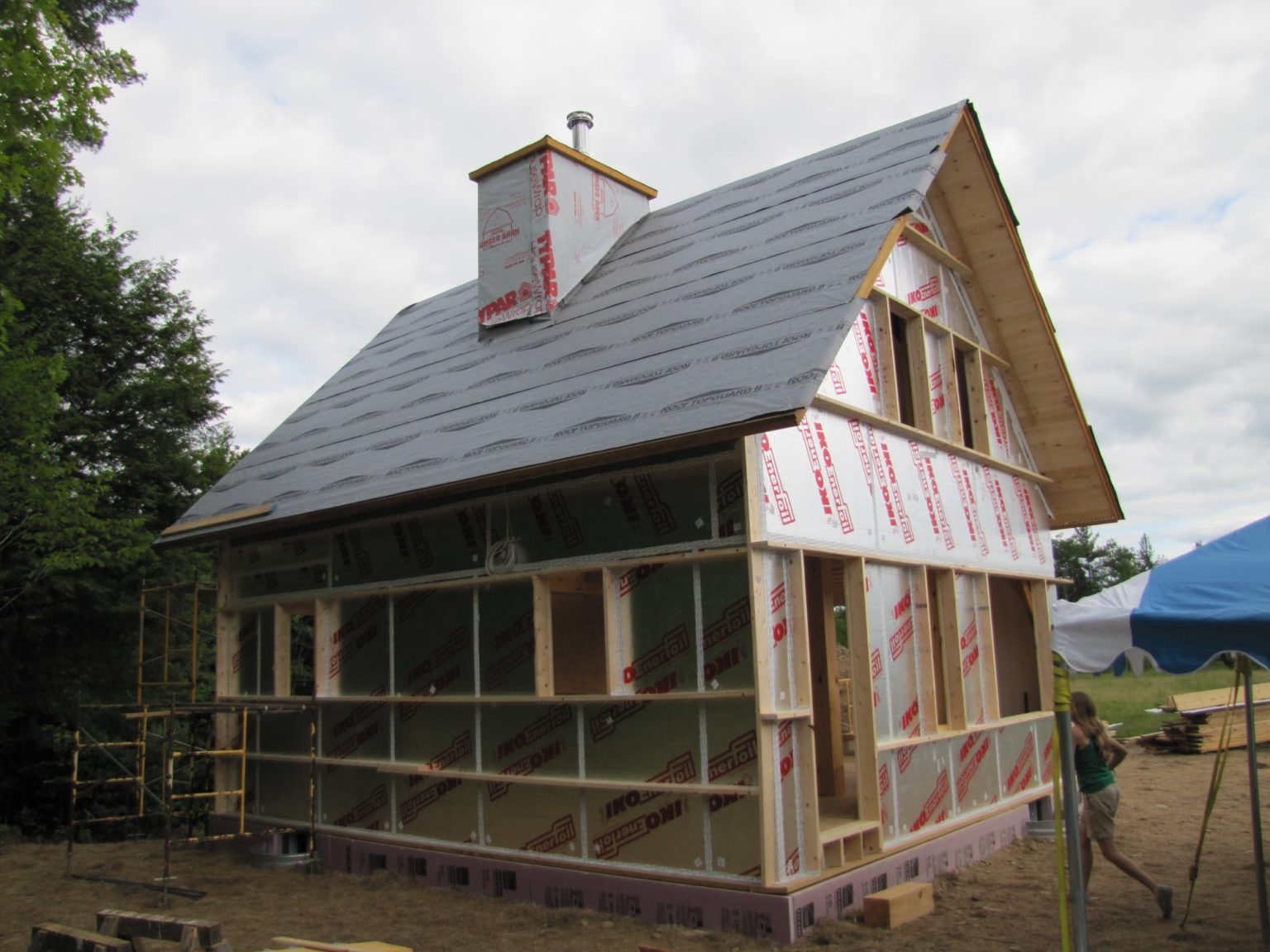 Cabin Living Magazine Features TimberHomes'Off-Grid Cabin