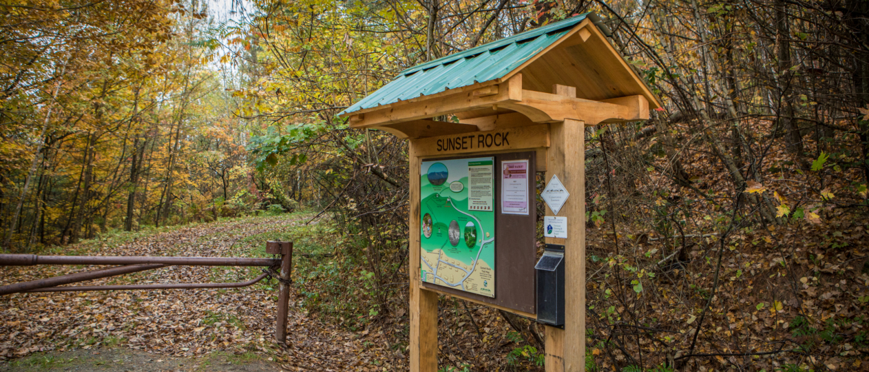 Classic Trailhead Kiosk: A Timber Frame Sign Board